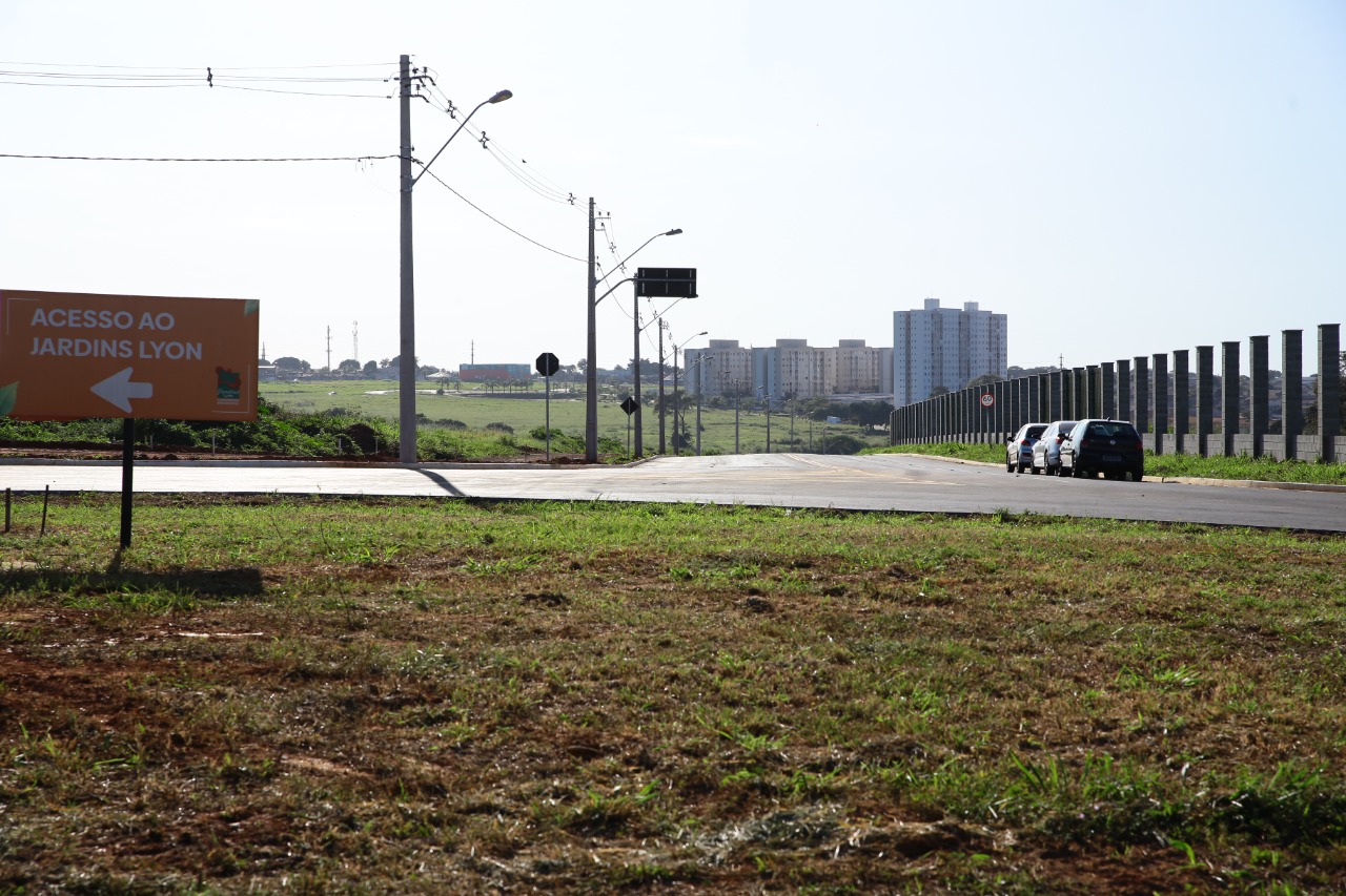 Av. Nion Albernaz oferece ligação direta entre Jd. Bela Morada e Vila ...