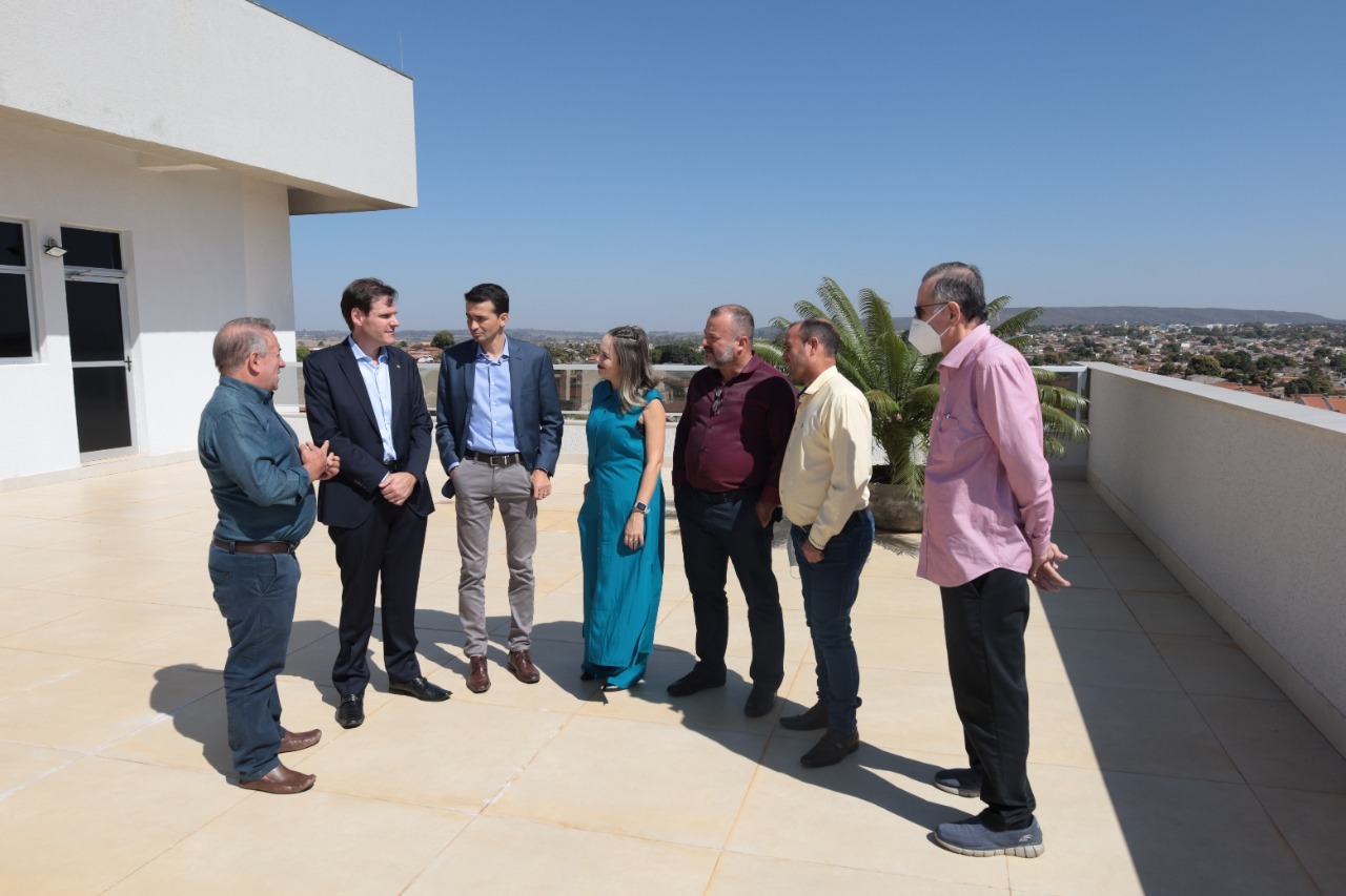 Vilmar Mariano recebe presidente da Alego, em Aparecida | Prefeitura de ...