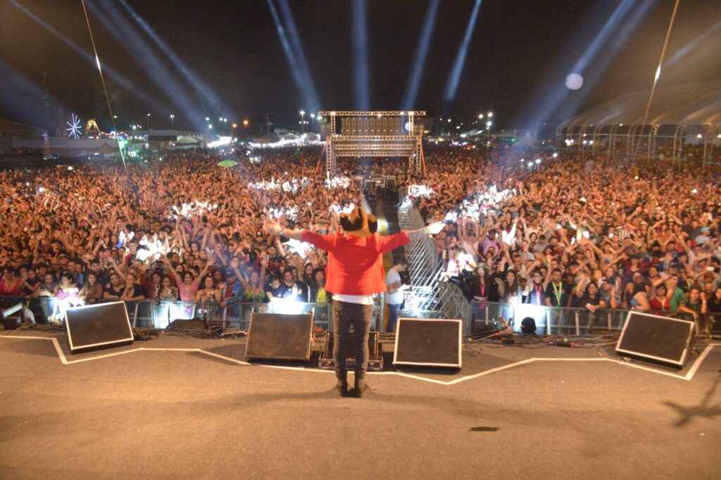Prefeitura Municipal De Aparecida De Goi nia Aparecida Show Come a