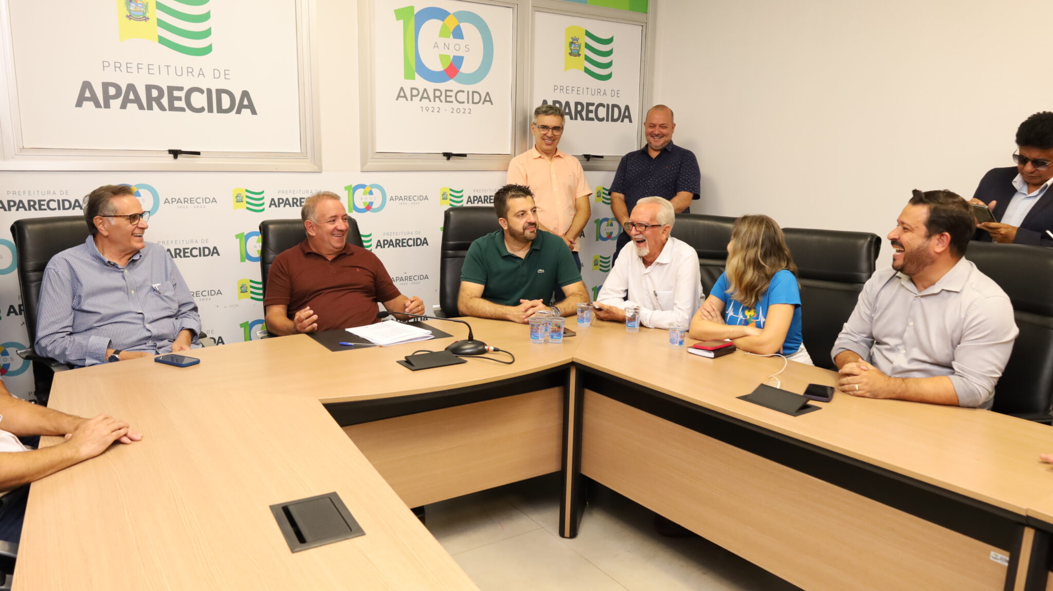 Prefeito Vilmar autoriza construção de oito bueiros para melhorar ...